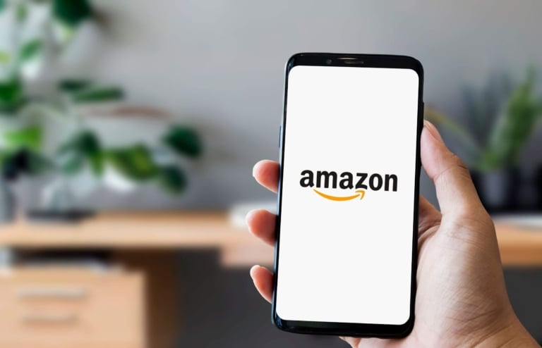 Amazon (AMZN) Revives Smartphone Ambitions With AI-Powered 'Transformer ...